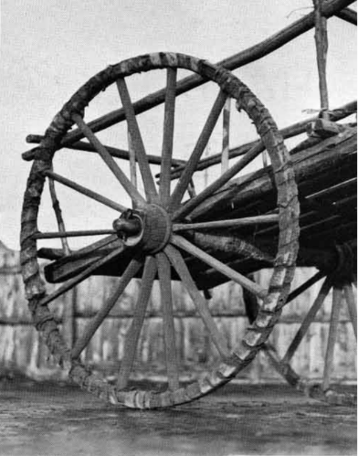 Material Culture: Red River Cart | The Métis Architect...(?)